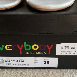 Everybody by BZ Moda | Shoes | White Leather Everybody Sandals | Poshmark